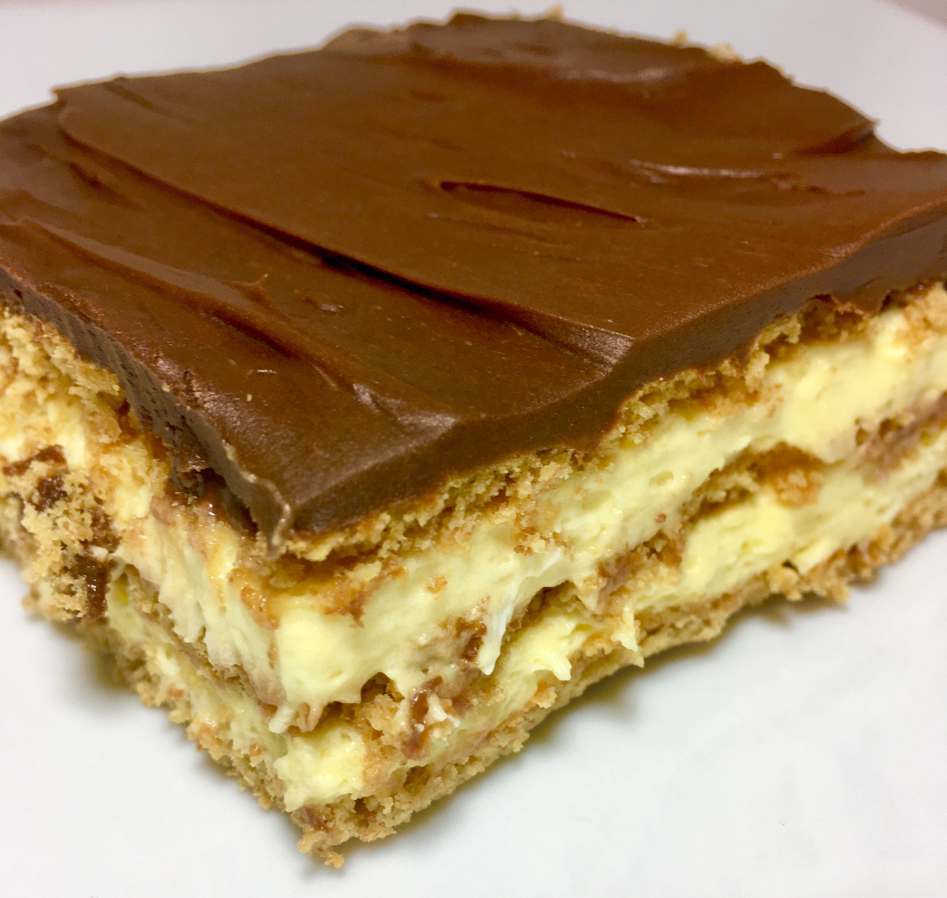 Eclair Cake (Vegan) – Midnight Munchies & More!