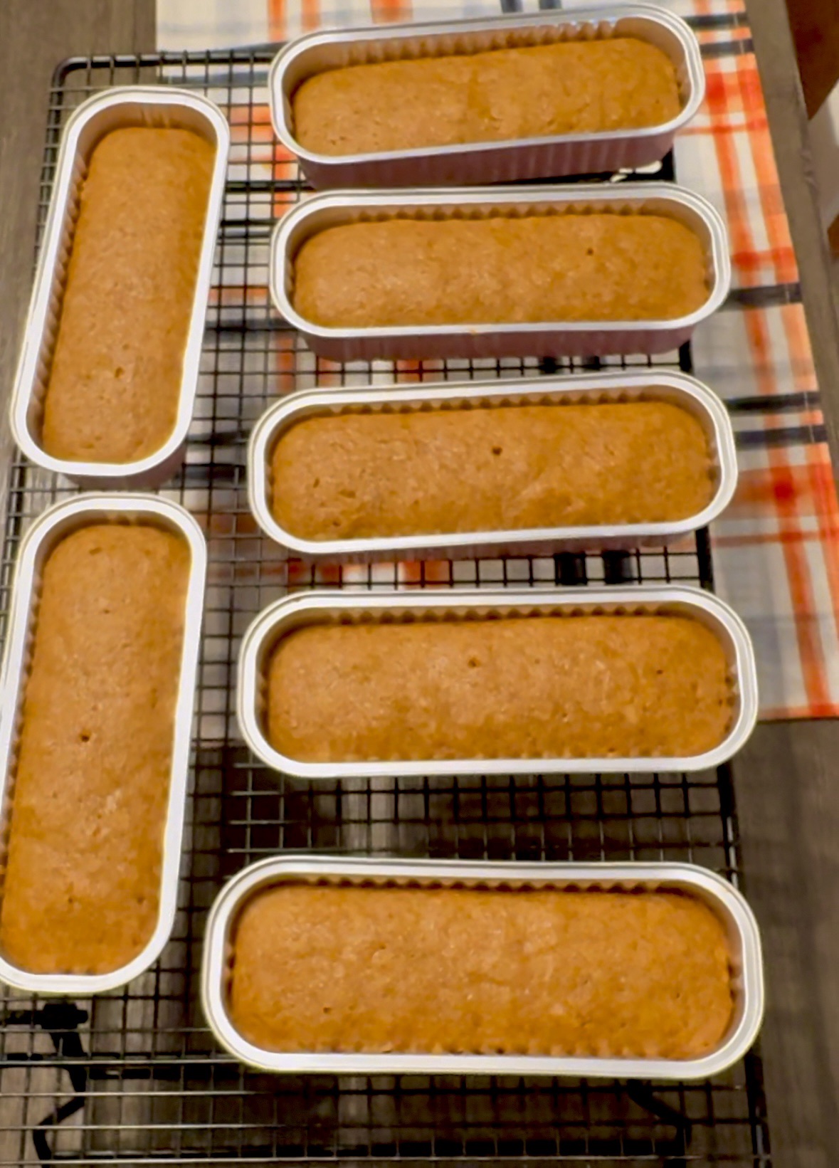 How to make Mini Pumpkin Spice Cakes in Mini Loaf Pans Recipe ...