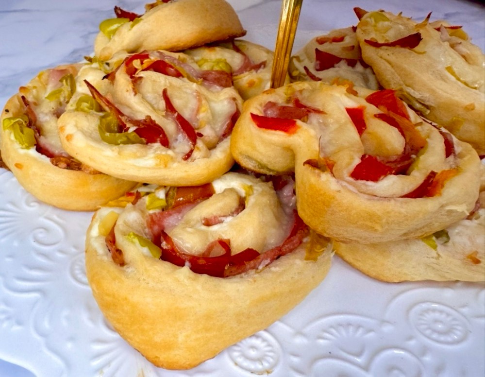 11 Easy Crescent Roll & Puff Pastry Pinwheel Appetizer Recipe Ideas for ...